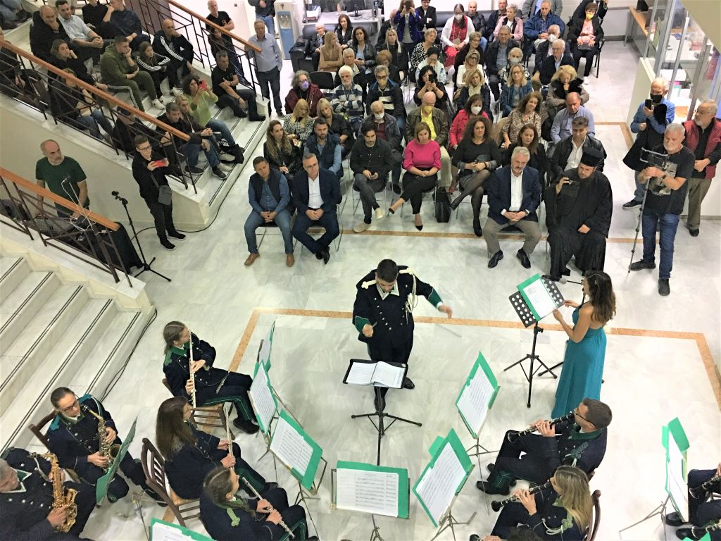 “Μουσική πανδαισία” απόλαυσαν στη Δωρίδα από την Φιλαρμονική του ...