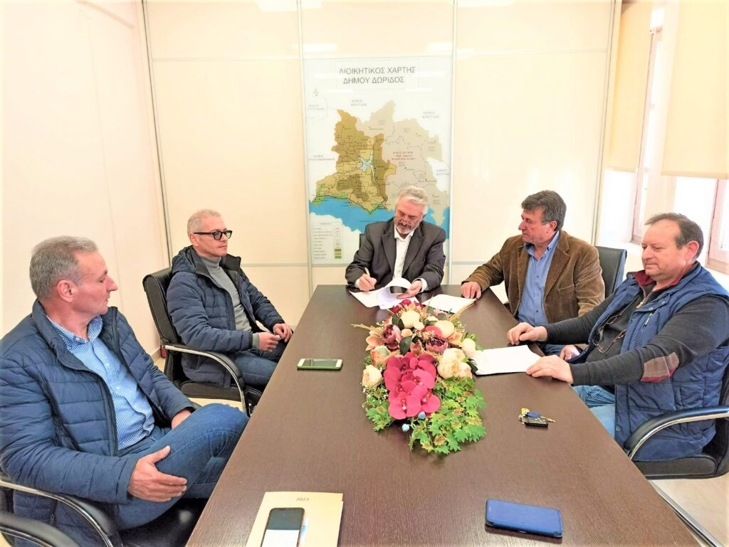 Υπογράφηκαν οι συμβάσεις μίσθωσης χώρων για τη μεταστέγαση των ΚΕΠ ...