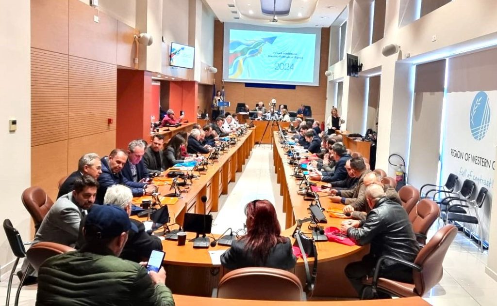 ΔΙΚΤΥΟ ΠΟΛΕΩΝ ΜΕ ΛΙΜΝΕΣ: ομόθυμες αποφάσεις Γεν. Συνέλ. για νέες ...